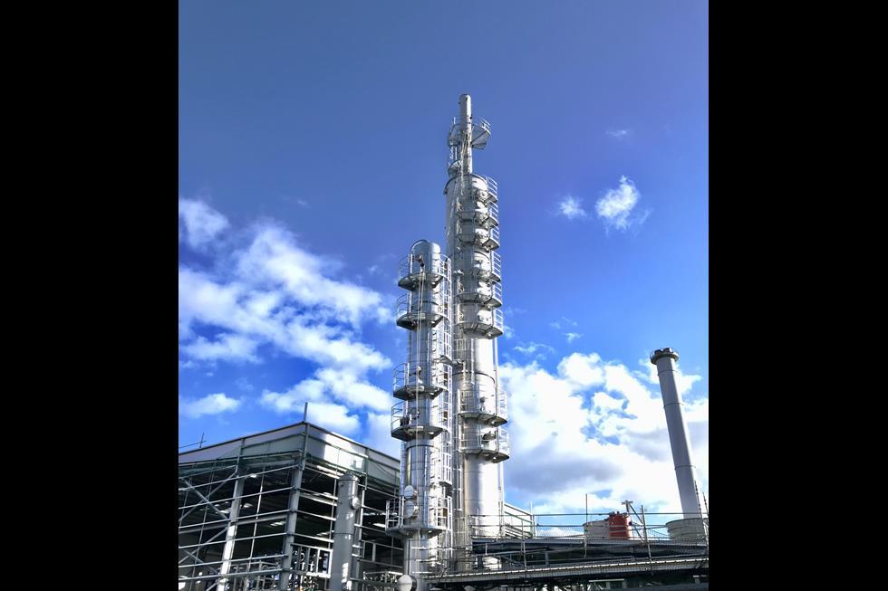 UK’s first ‘industrial scale’ carbon capture plant opens in Cheshire ...